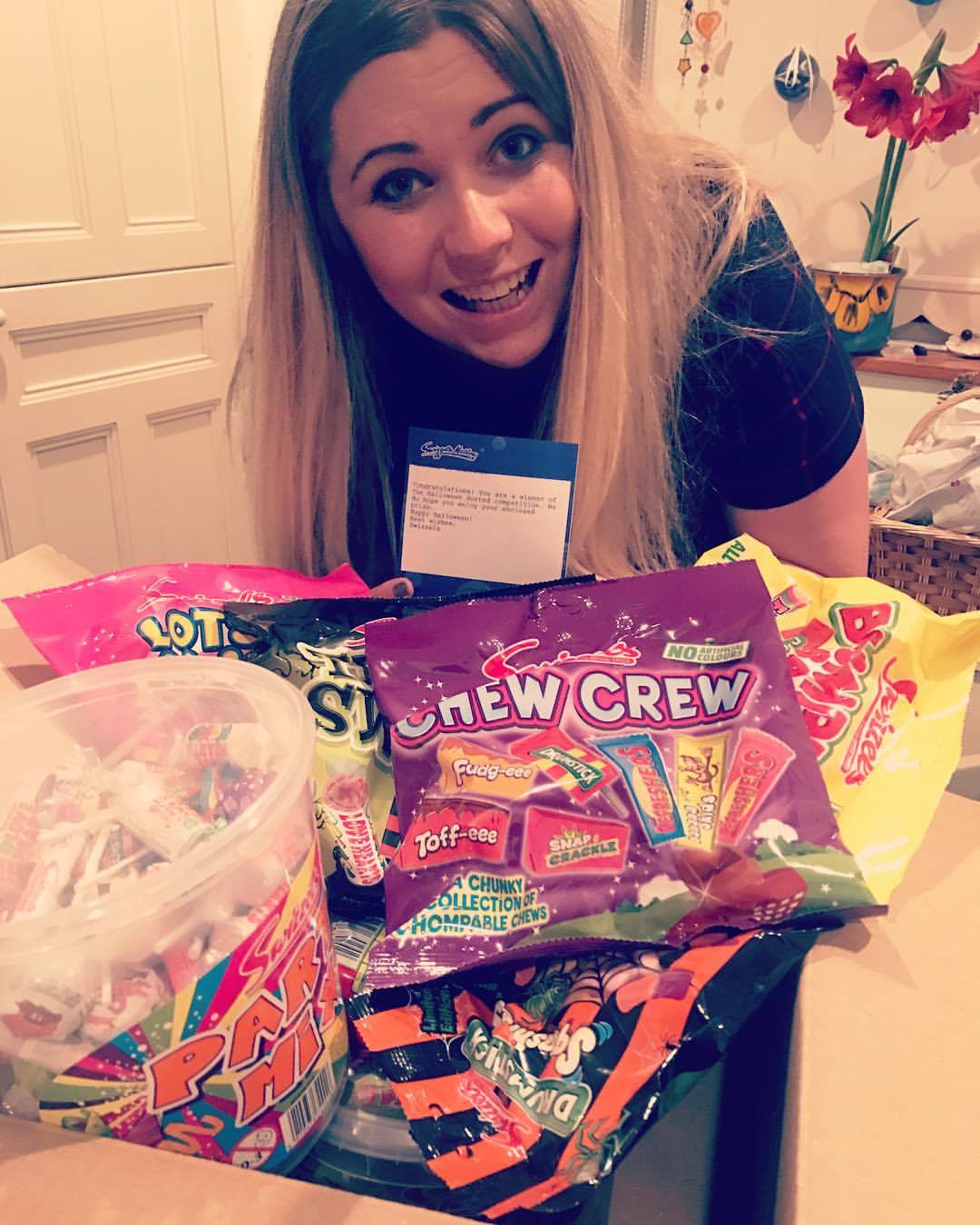 £50 Prizefinder Story Winner -Two Hampers & Two Hotel Stays and & Two ...